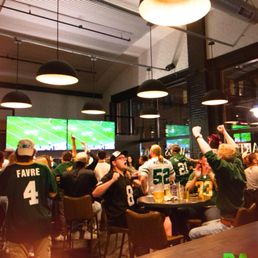 DISTRICT FORE SOCIAL - Updated December 2025 - 109 Photos & 64 Reviews ...