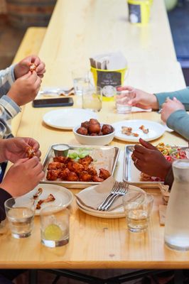 AFTERWORK BAR - Updated October 2025 - 112 Photos & 108 Reviews - 409 ...