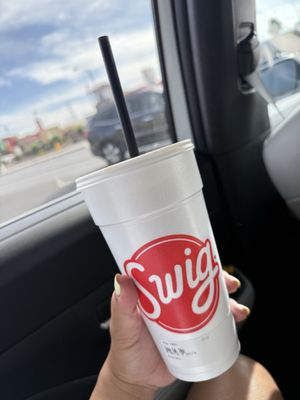 SWIG - Updated October 2025 - 84 Photos & 41 Reviews - 7170 S Rainbow ...