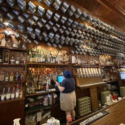 OLDE HICKORY TAP ROOM - Updated March 2025 - 262 Photos & 385 Reviews ...