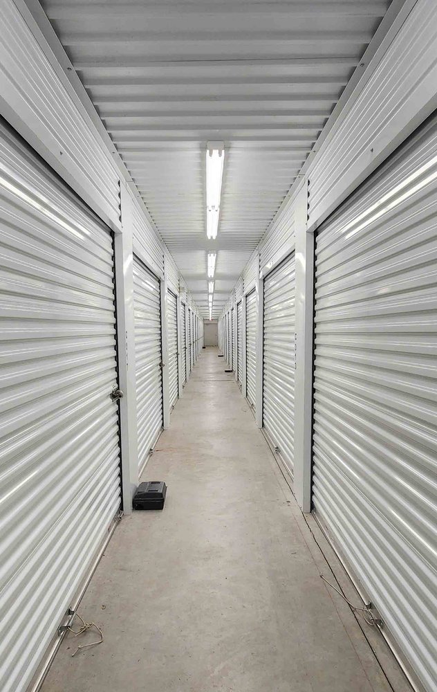 MINI MALL STORAGE - Updated June 2024 - 16 Photos - 1009 Batesville ...