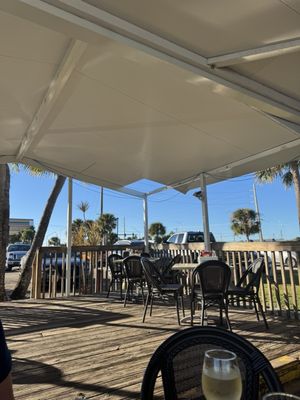 THE ISLAND WATERFRONT BAR & GRILL - Updated December 2025 - 264 Photos ...