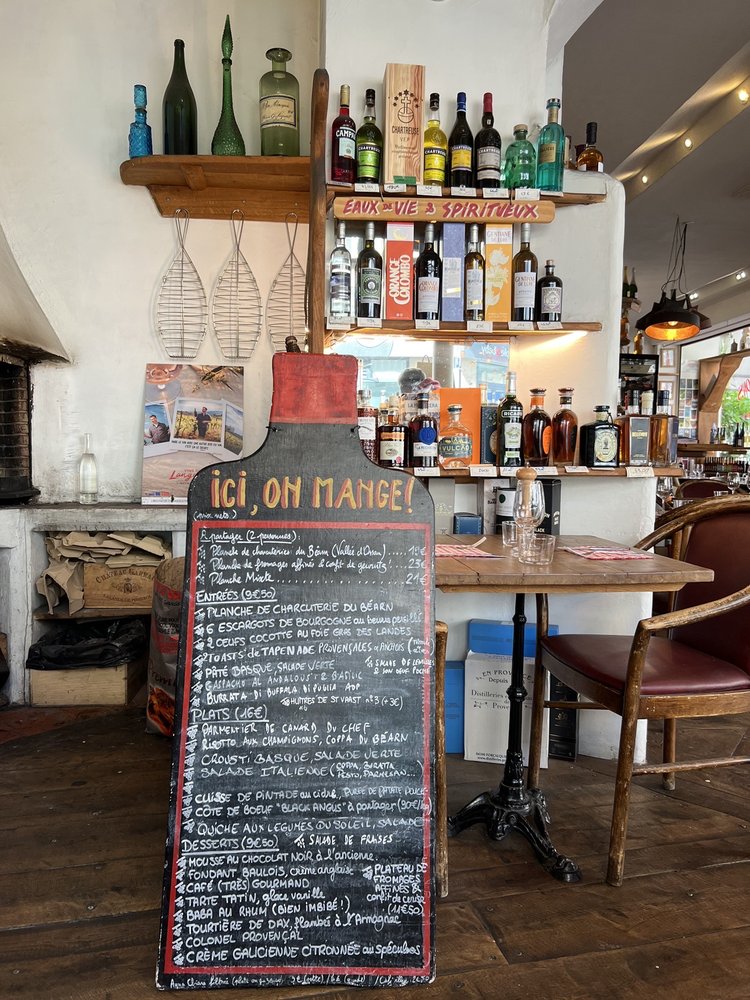 LE ROUGE ET LE VERRE - Updated October 2025 - 15 Photos - 28 rue de ...