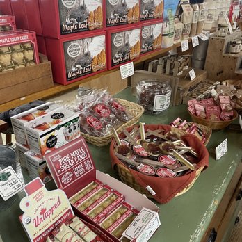 QUECHEE GORGE VILLAGE - Updated December 2025 - 48 Photos & 37 Reviews ...