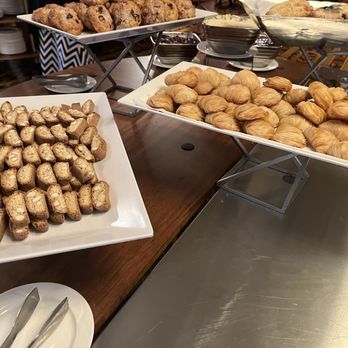 THE QUEEN MARY’S ROYAL SUNDAY BRUNCH - Updated August 2025 - 933 Photos ...