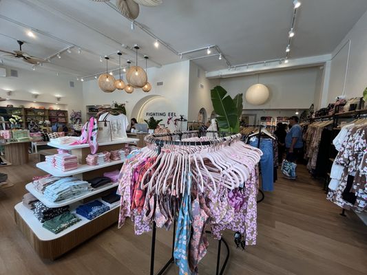 FIGHTING EEL - Updated December 2025 - 38 Photos & 11 Reviews - 2964 E Manoa Rd, Honolulu ...