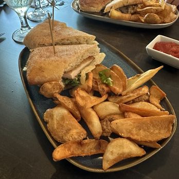 THE LIBRARY COLLEGEVILLE - Updated July 2025 - 104 Photos & 85 Reviews ...