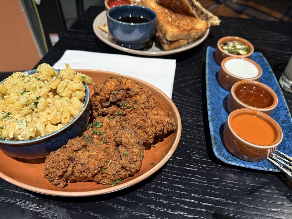 KINDRED PUBLIC HOUSE - Updated June 2026 - 42 Photos & 30 Reviews ...