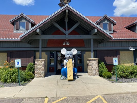 MARKET SQUARE CHEESE - Updated June 2025 - 25 Photos & 51 Reviews ...