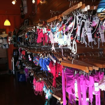 DOUBLE SHAKA - Updated January 2025 - 14 Photos - 1501 Ocean Front Walk ...