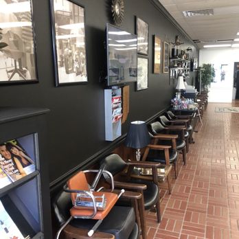 NORA PLAZA BARBER SHOP - Updated January 2026 - 29 Photos & 31 Verified ...