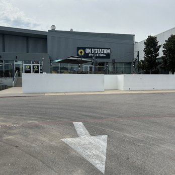 ON ROTATION BREWERY & KITCHEN - Updated January 2026 - 304 Photos & 114 ...