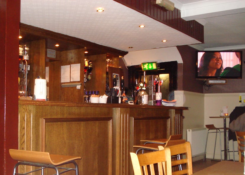 THE VILLAGE INN - Updated June 2025 - 46 Bay Street, Largs, North ...