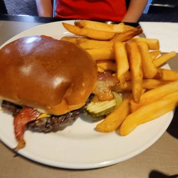 BENNIGAN’S - 124 Photos & 141 Reviews - 495 Airport Rd, Elgin, Illinois ...