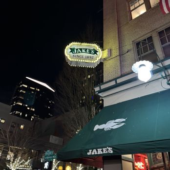 JAKE’S FAMOUS CRAWFISH - Updated June 2025 - 2116 Photos & 2013 Reviews ...