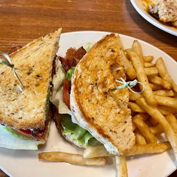 3 SQUARES RESTAURANT - Updated January 2025 - 375 Photos & 567 Reviews ...