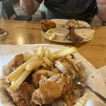 TOMKEN’S FRIENDLY FRIED CHICKEN - Updated January 2025 - 129 Photos ...