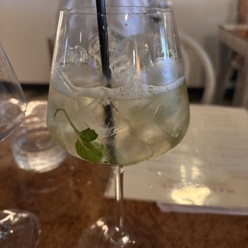 MAMASAMAS RESTAURANT - Updated December 2025 - 191 Photos & 109 Reviews ...