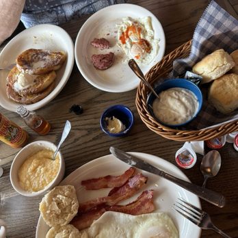 CRACKER BARREL - Updated December 2025 - 78 Photos & 53 Reviews - 9111 ...