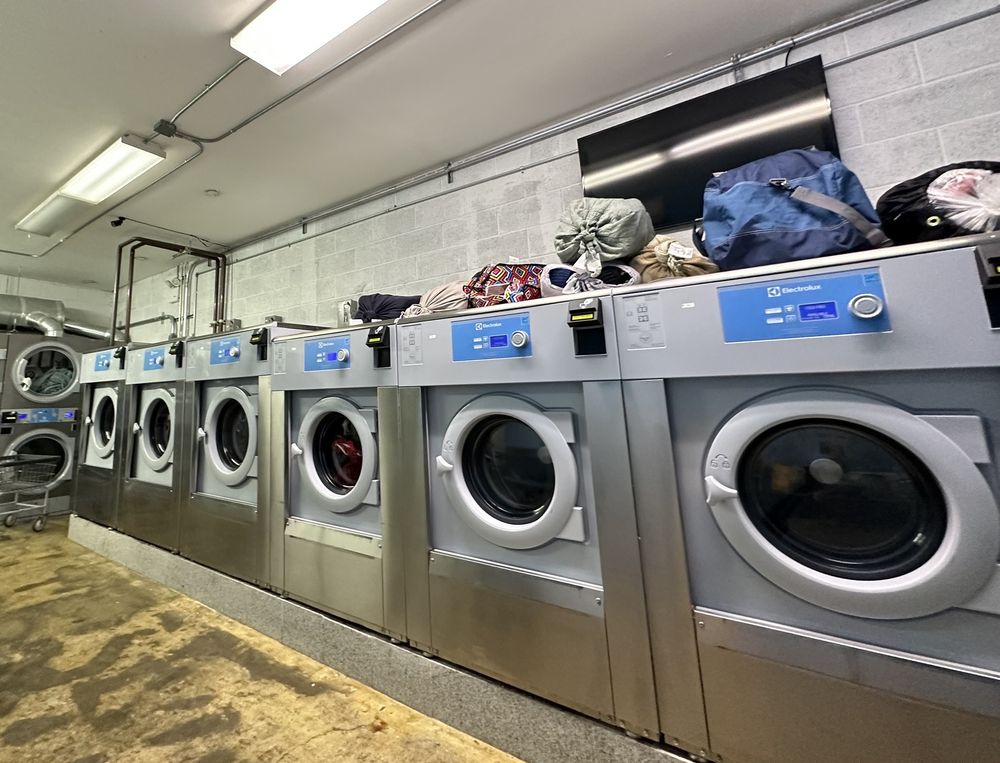 LAUNDRY TO GO - Updated August 2025 - 14 Photos - 148 E Broadway, New ...