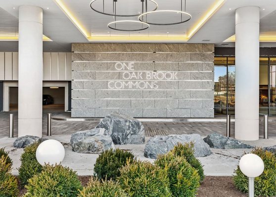 ONE OAK BROOK COMMONS - Updated January 2026 - 74 Photos - 2150 ...