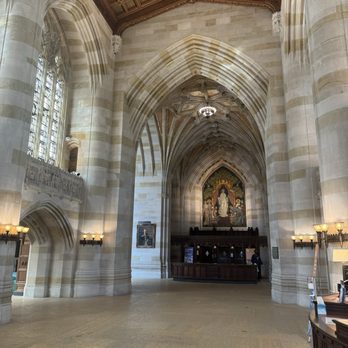 STERLING MEMORIAL LIBRARY - Updated December 2025 - 33 Photos & 10 ...