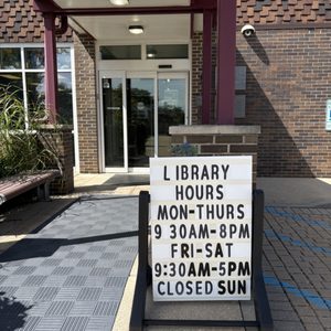 VILLA PARK PUBLIC LIBRARY - Updated December 2025 - 14 Photos & 12 ...