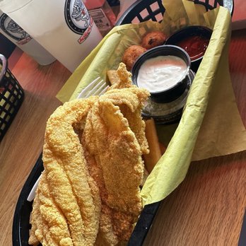 BIG SHUCKS OYSTER BAR - Updated January 2025 - 268 Photos & 266 Reviews ...