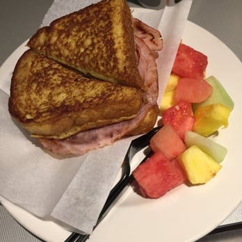 CAFE 450 - Updated July 2024 - 18 Photos & 21 Reviews - 450 Golden Gate ...