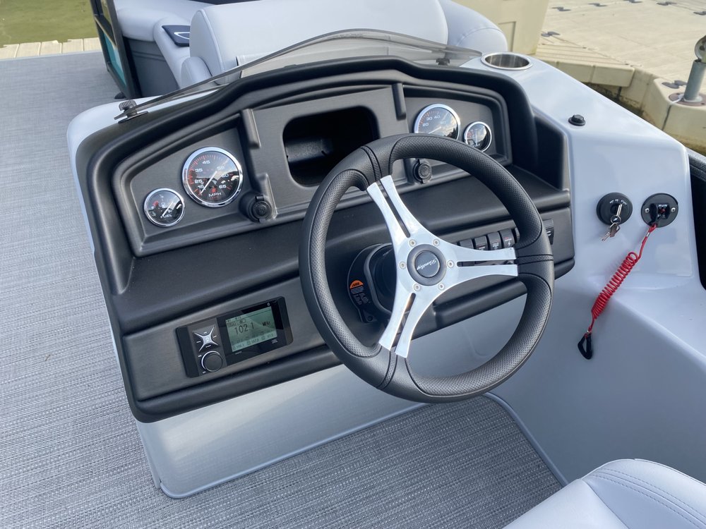 LAKE LIFE PONTOON RENTALS - Updated January 2025 - 1468 Dover Ln ...