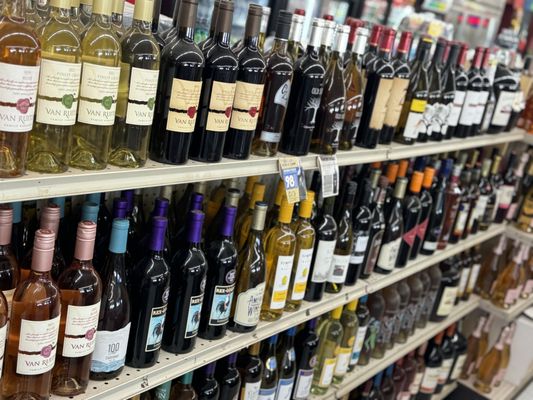 VICTOR MARKET & DELI - Updated January 2026 - 14 Photos - 9035 E ...