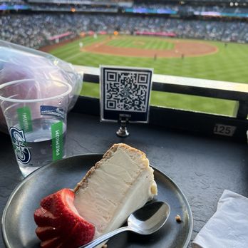 HIT IT HERE CAFE AND BAR - Updated January 2026 - 137 Photos & 86 ...