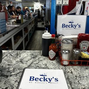 BECKY’S DINER - 1223 Photos & 1271 Reviews - 390 Commercial St ...