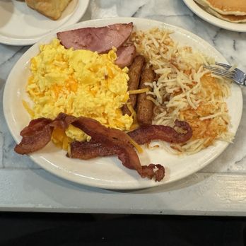 ANGELA’S CAFE - Updated September 2025 - 198 Photos & 250 Reviews ...