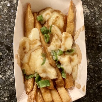 POUTINE PEDDLERS - Updated February 2025 - 53 Photos & 31 Reviews - 239 ...