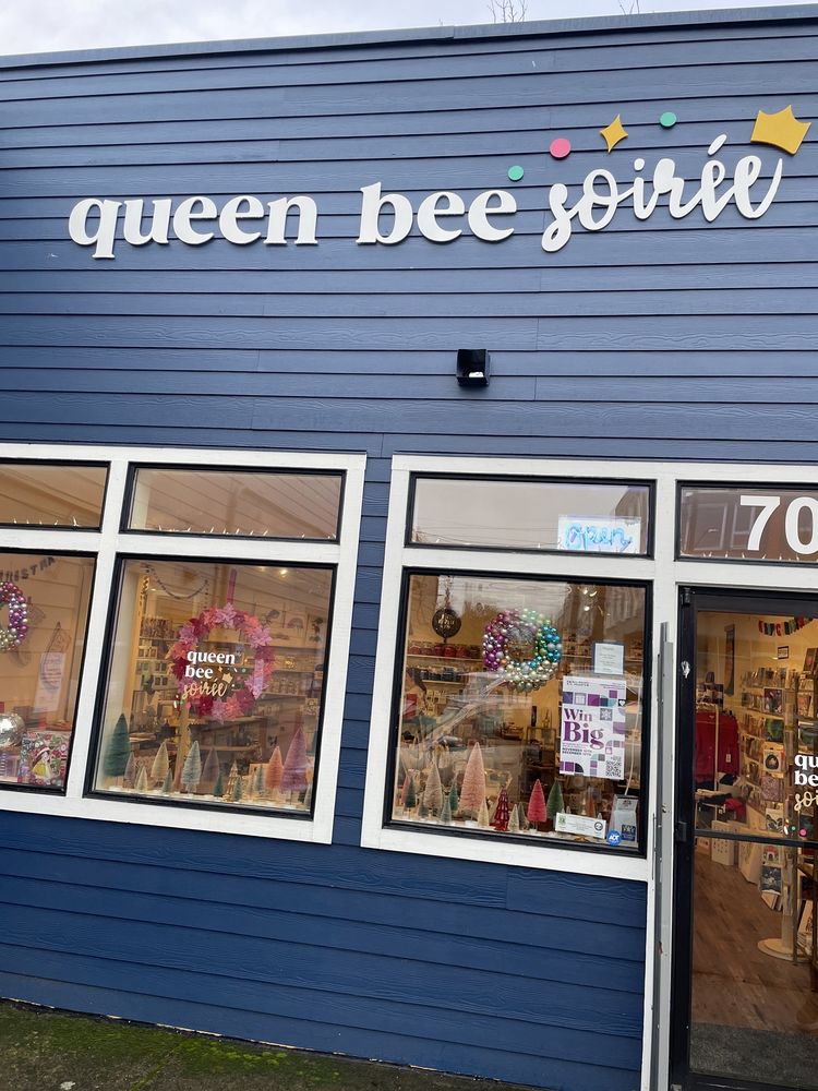 QUEEN BEE SOIREE - 7048 SE Milwaukie Ave, Portland, Oregon - Balloon Services - Phone Number - Yelp