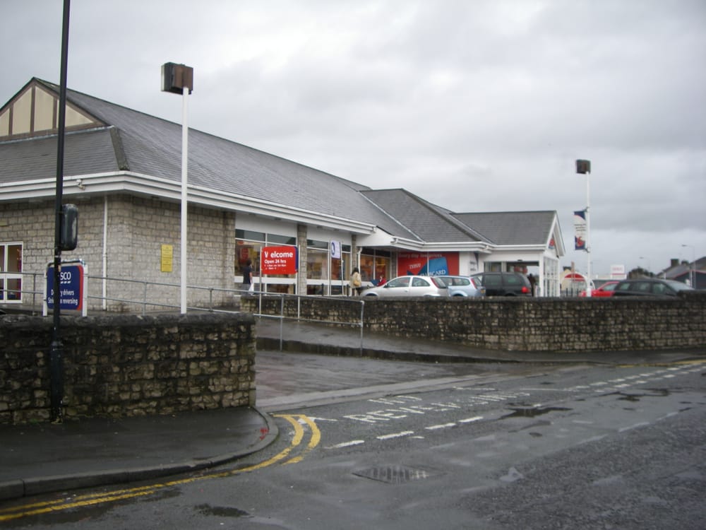 TESCO - Updated July 2025 - Duck Street, Clitheroe, Lancashire, United ...