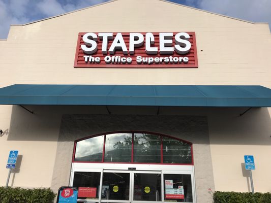 STAPLES - Updated January 2026 - 17 Photos & 84 Reviews - 2950 Broad St ...
