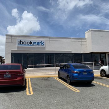 THE BOOKMARK - Updated August 2025 - 12 Photos - Calle Truncado 506 ...