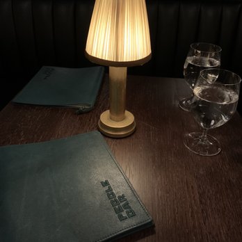 PEBBLE BAR - Updated May 2024 - 74 Photos & 46 Reviews - 67 W 49th St ...