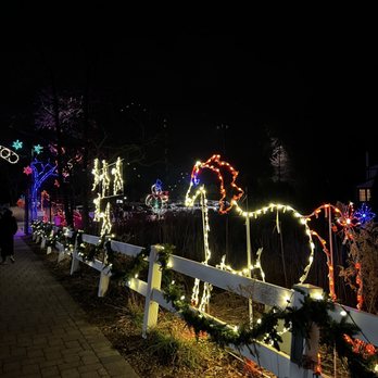 COSLEY ZOO - Updated July 2024 - 268 Photos & 137 Reviews - 1356 N Gary ...