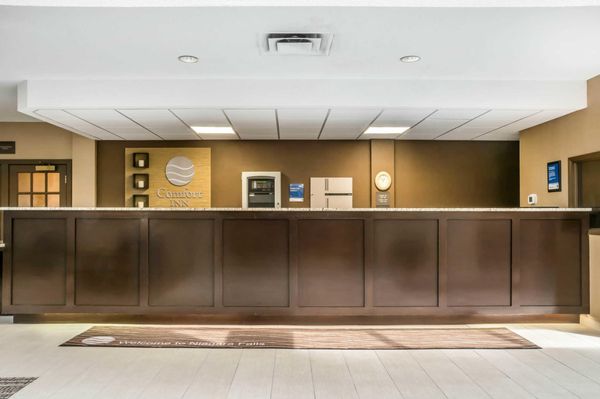 COMFORT INN THE POINTE - Updated August 2024 - 89 Photos & 62 Reviews ...