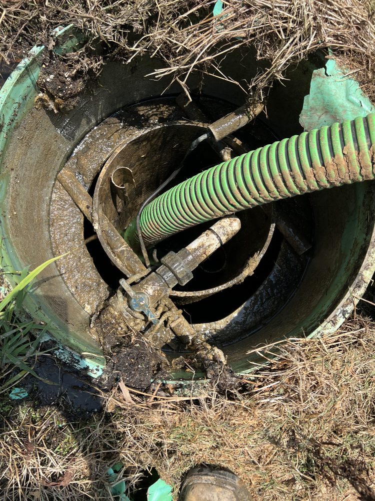 HONEY-WAGON SEPTIC PUMPING SERVICE - Updated August 2025 - 13 Photos ...