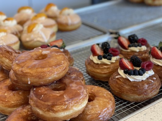 TWINKLE DONUTS - Updated October 2024 - 230 Photos & 146 Reviews - 5401 ...