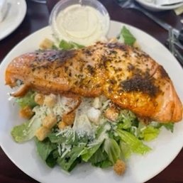 HAZELWOOD INN - Updated April 2025 - 183 Photos & 192 Reviews - 4937 ...