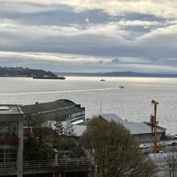 MAXIMILIEN - Updated July 2025 - 1056 Photos & 907 Reviews - 81A Pike ...