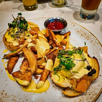 OEB BREAKFAST - TORONTO STREET - Updated August 2024 - 106 Photos & 51 ...