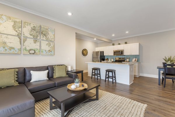 POINTE GRAND APARTMENTS - Updated April 2025 - 27 Photos - 75 Lake ...