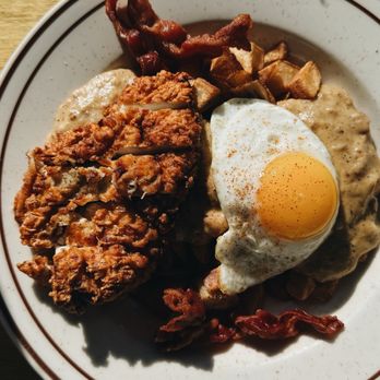 FAT’S FRIED CHICKEN & WAFFLES - Updated June 2025 - 1083 Photos & 895 ...