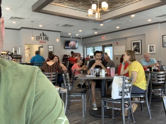 CITY LINE DINER - 79 Photos & 92 Reviews - 1420 Main St, Worcester, MA ...